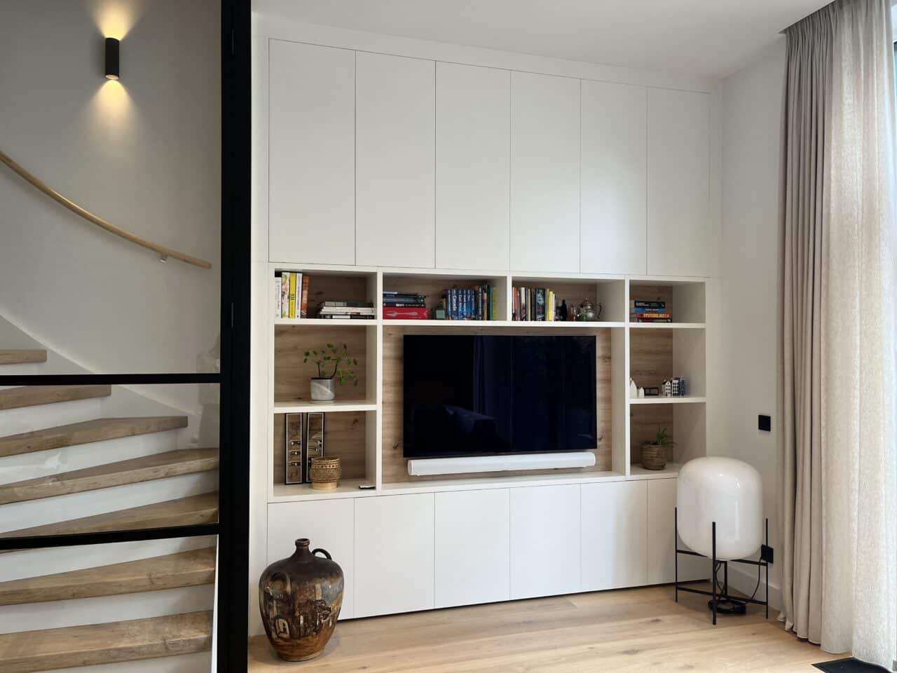 Wandkast op maat – strak, functioneel en stijlvol